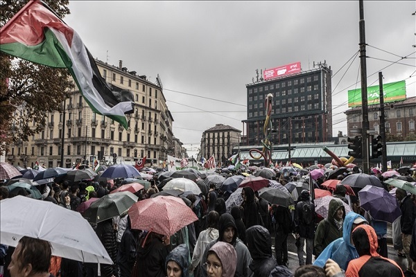 'Let's Stop Everything': Italian Workers' Strike in Gaza - ommatpress